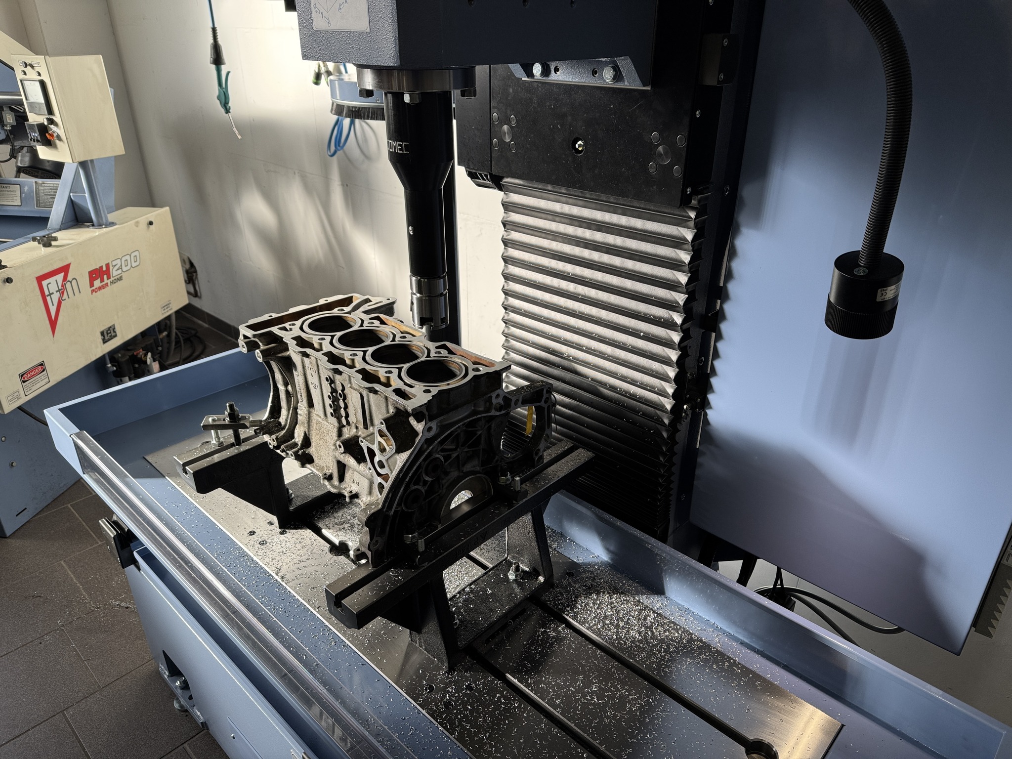 New CNC and cleaning machine • Miniparts24